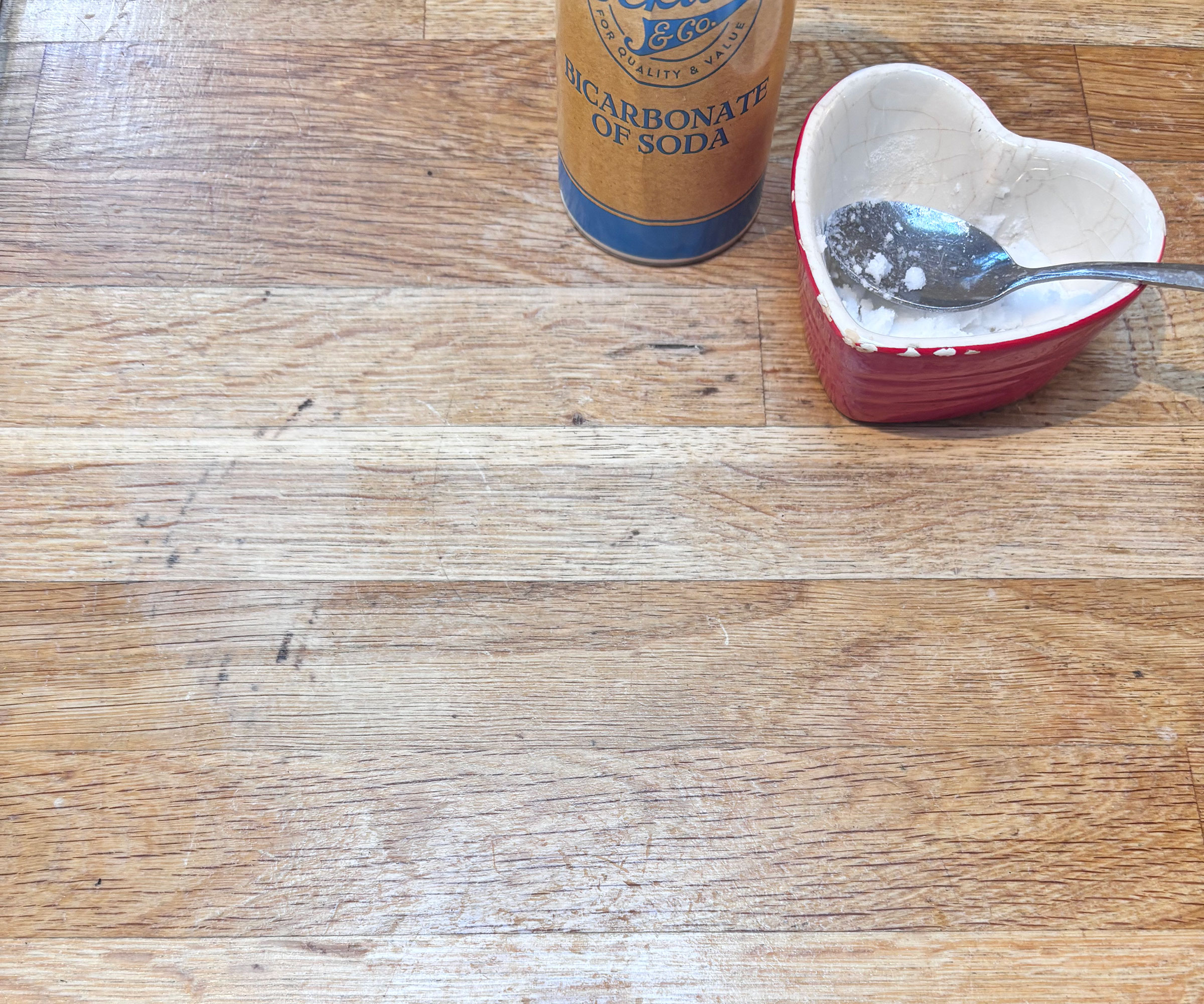 How to get rid of black marks on wooden worktops – craft your castle